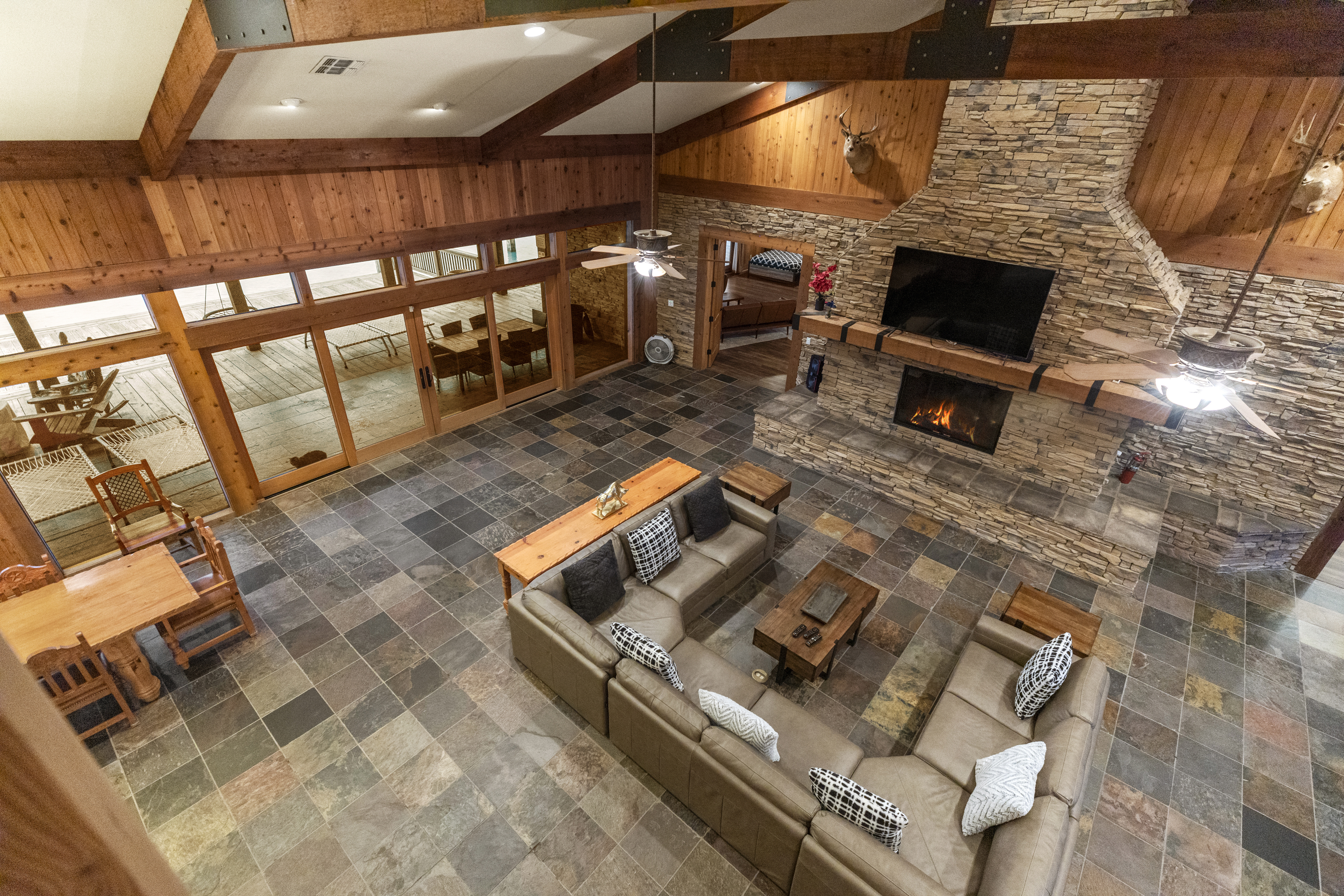 lodge living room top view – RR Midfield